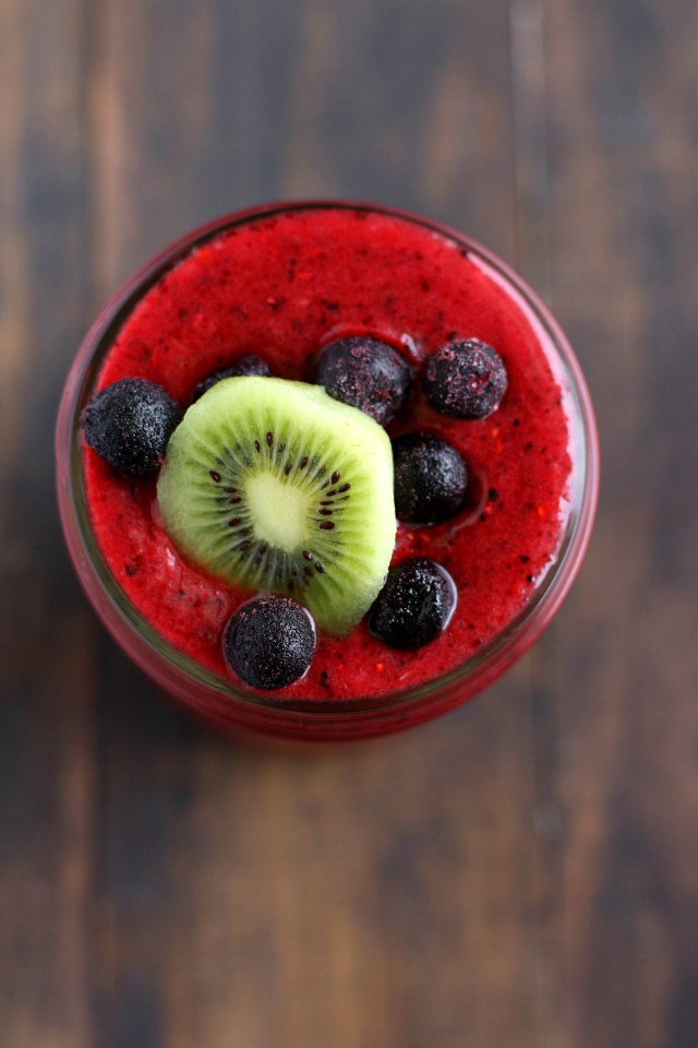 Smoothie de frutos rojos y kiwi – HubSports